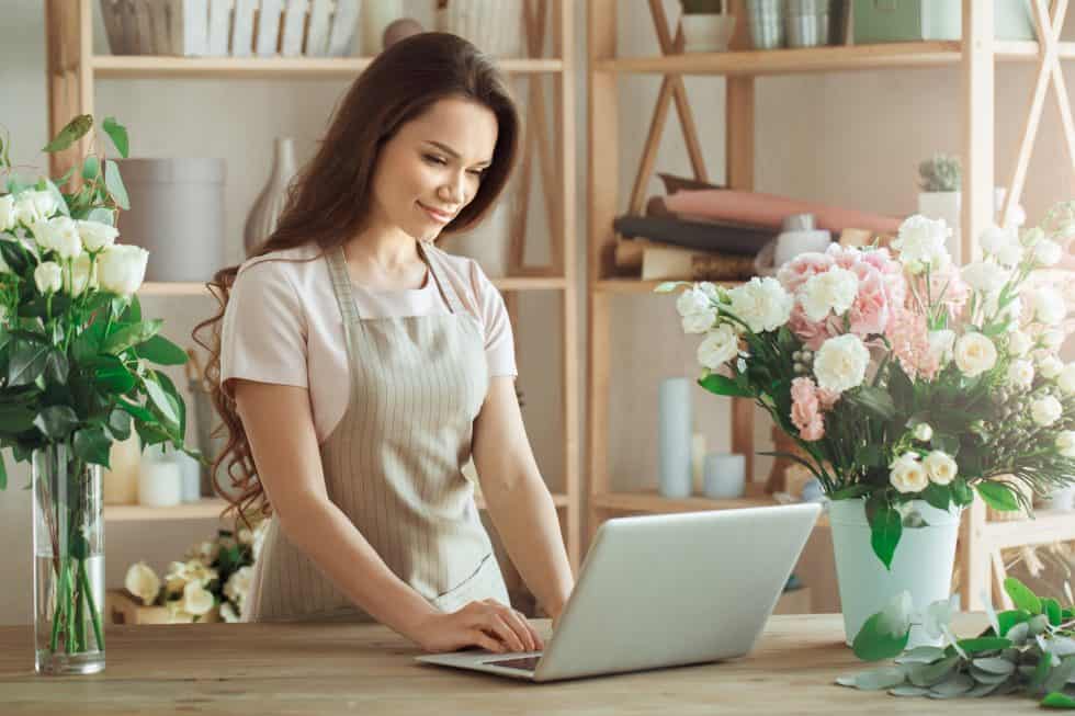 9 Reasons Why You Should Be Using a Blog Service - BKA Content